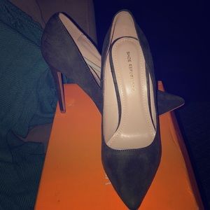 GoJane | Shoes | Olive Green Pumps | Poshmark